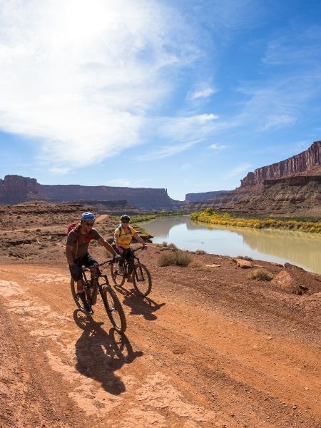 Multi-Sport Cataract & Westwater Canyons: Bike & Raft Trips